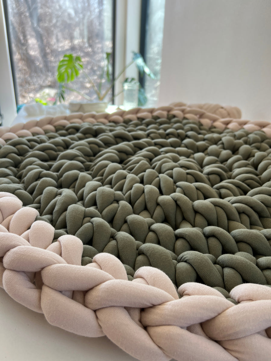 Rug Pattern | Tube Yarn | Hand Crochet | PDF – Stay Cozy Creative Co.